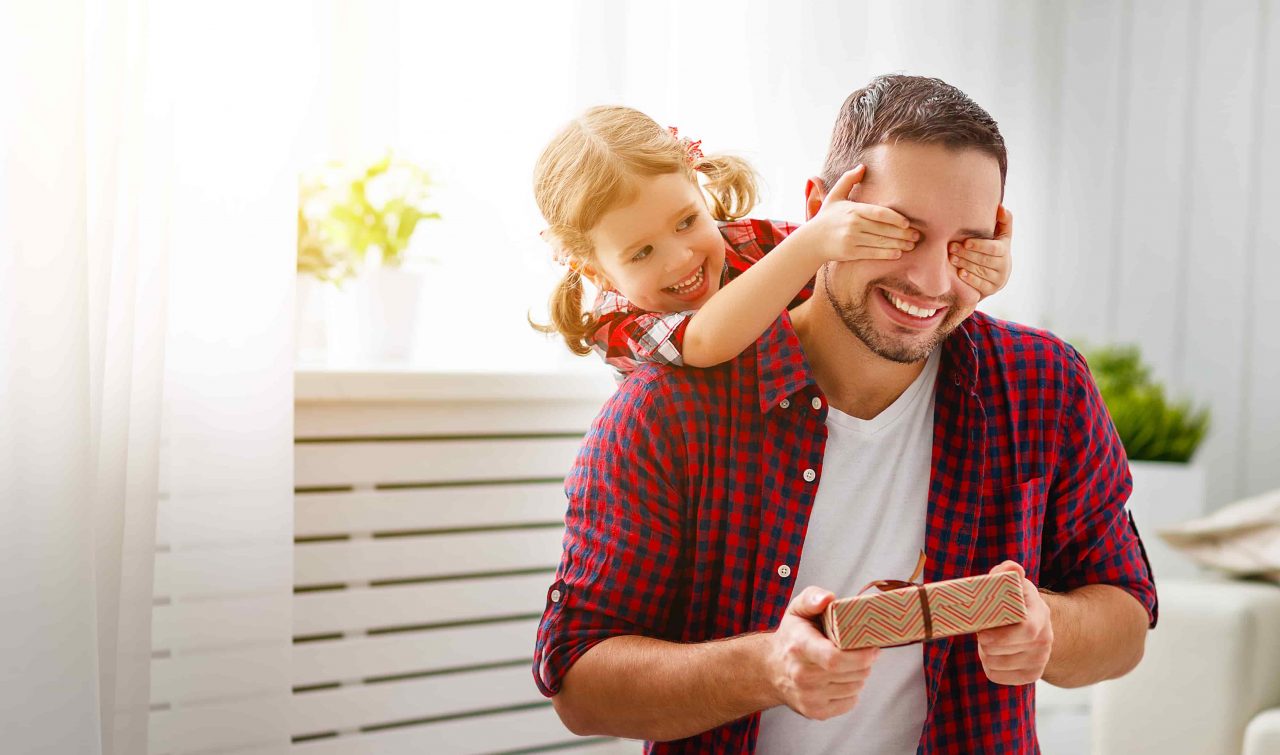 Fathers’ Day Gift Guide - 11 Ideas From A Dad's Perspective!